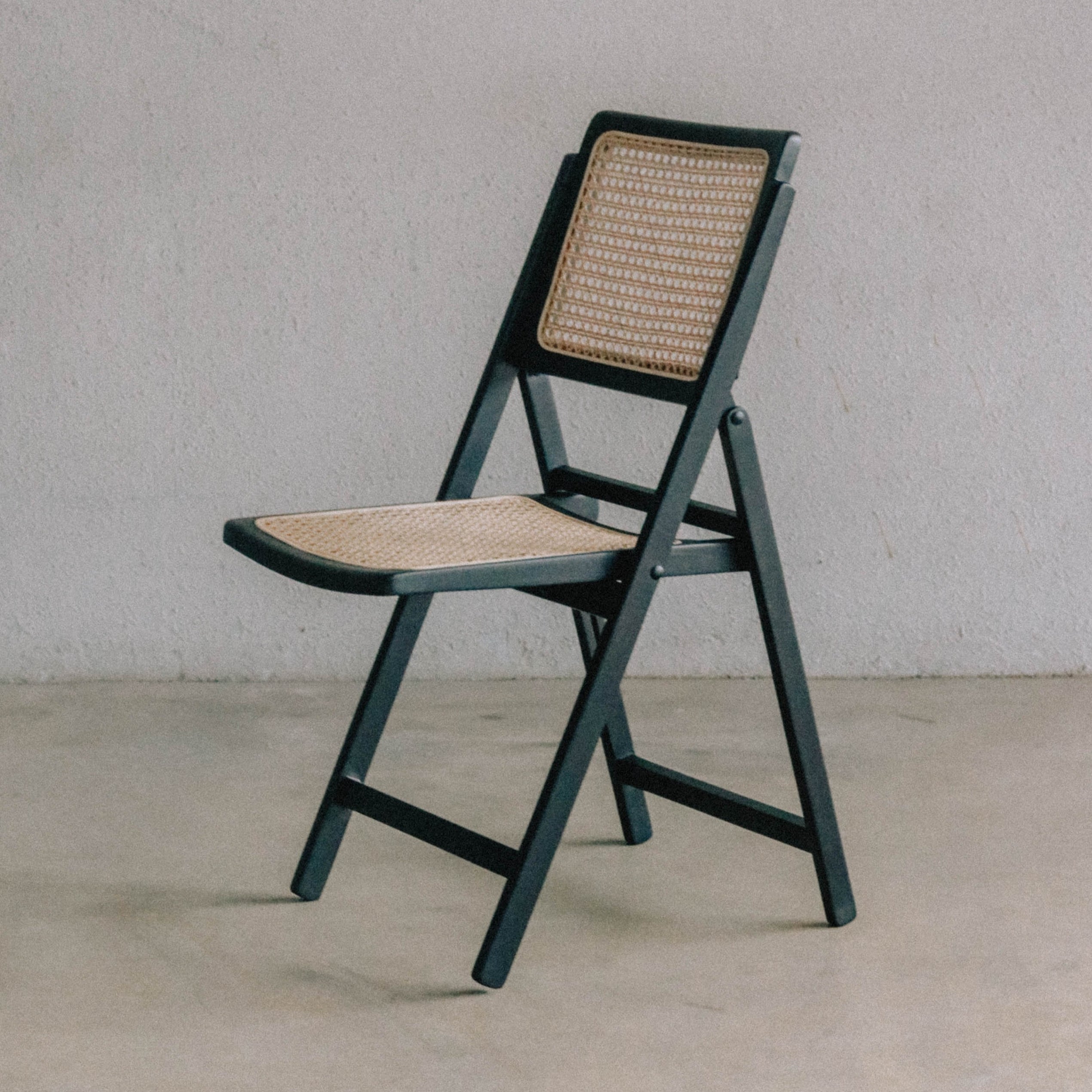 Pauline Foldable Chair — Black – PALMA