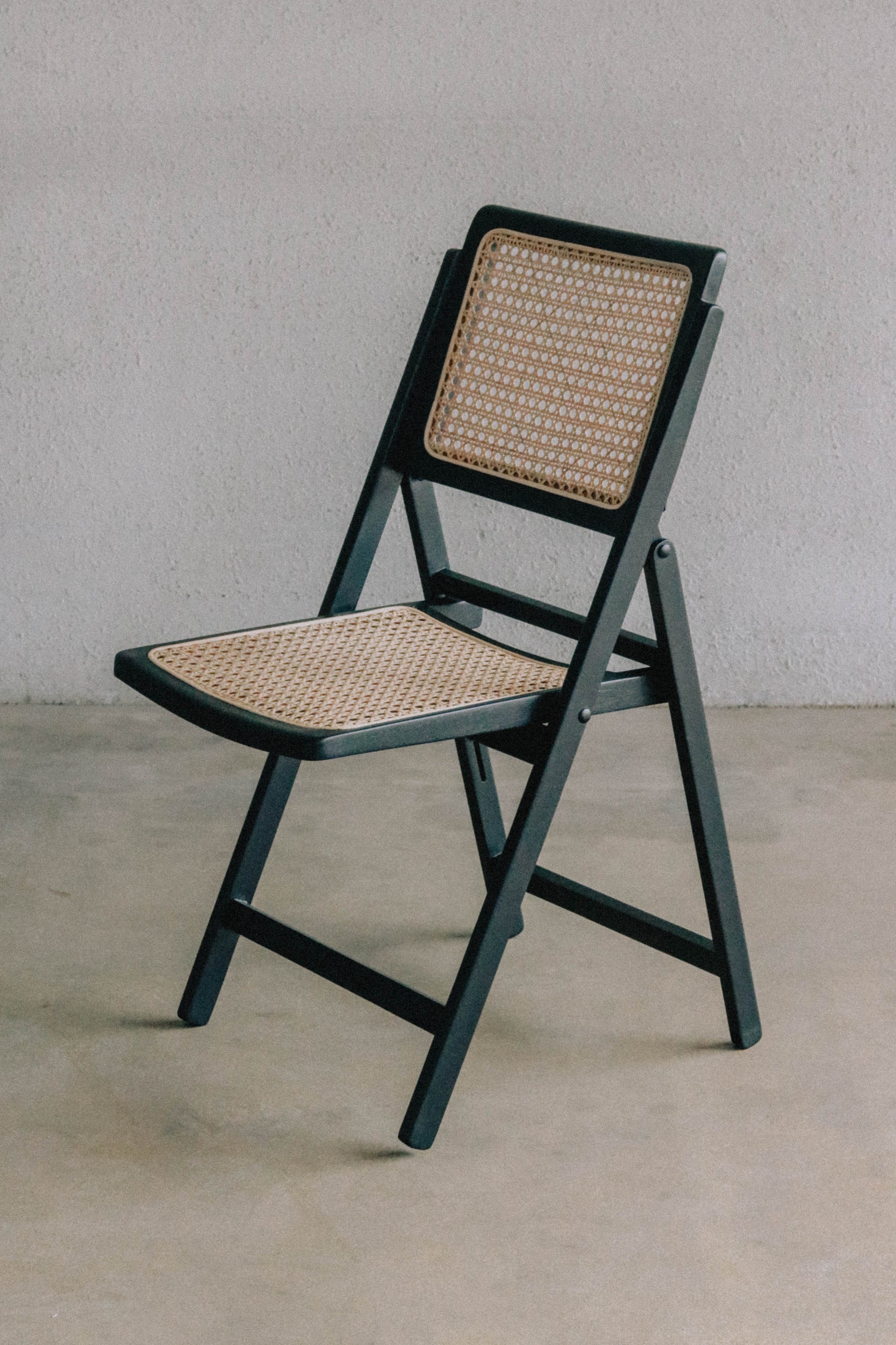 Pauline Foldable Chair — Black – PALMA